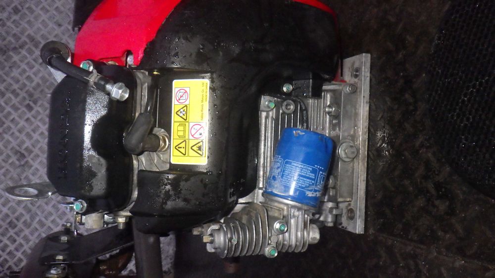 Silnik Honda GX 690 Twin 2 Cylindrowy , Boczny walek Japonski 2 Sztuki ...