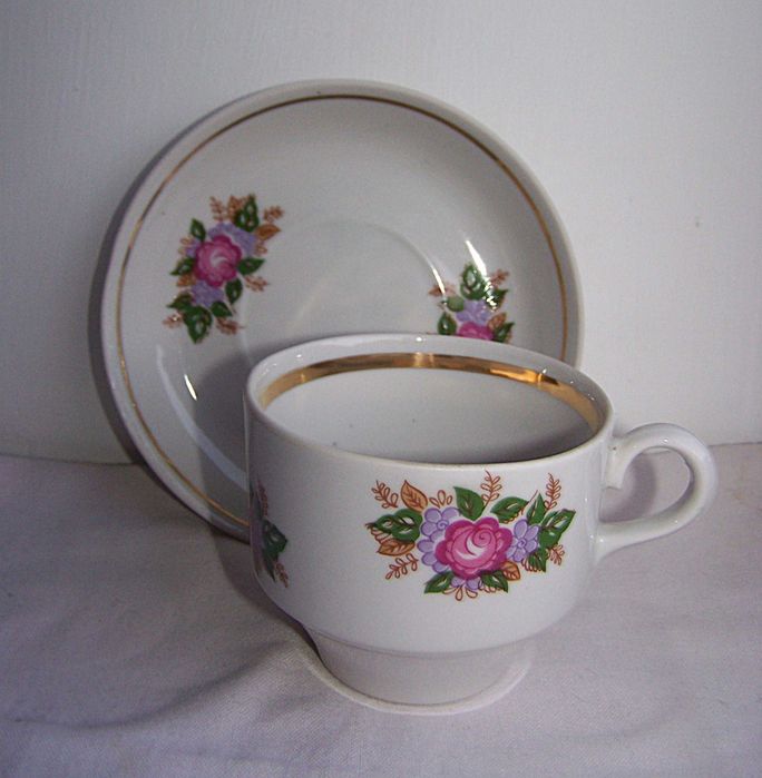 Нежная фарфоровая чайная пара 120 грн Посуд кухонне приладдя
