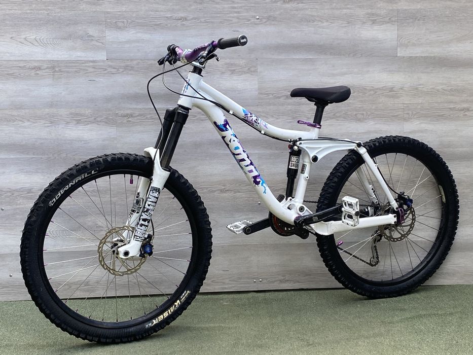 Гірський Велосипед Kona Stinky на 26 колесах (Двухпідвіс,Дх): 24 700 ...