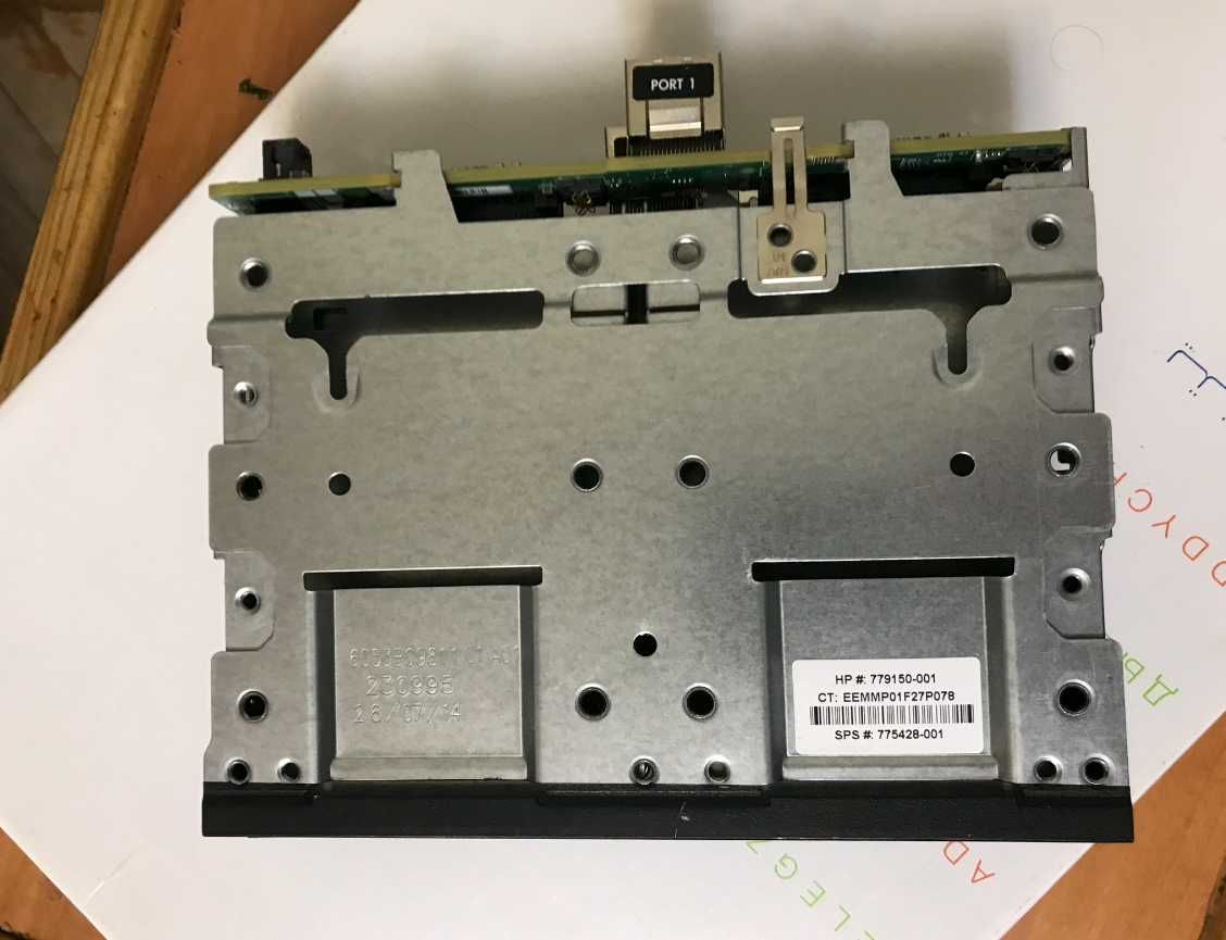 Корзина SAS/SATA HP 2xSAS/SATA SFF 2,5" 12G для HPE DL360 Gen9 Gen10: 6 ...