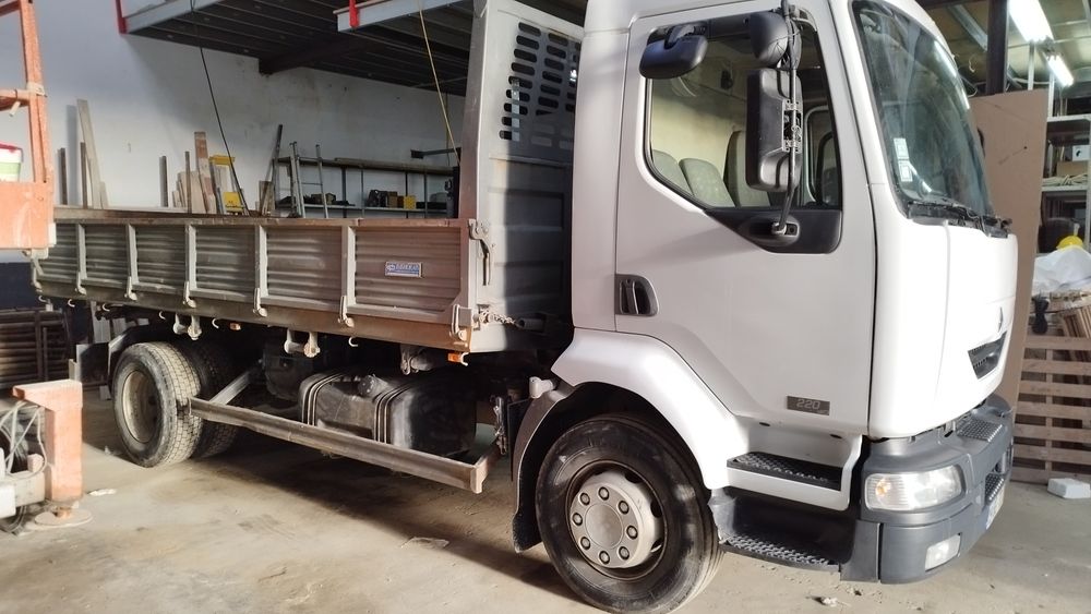 Renault Midlum 16T Santa Iria De Azoia, São João Da Talha E Bobadela • OLX.pt