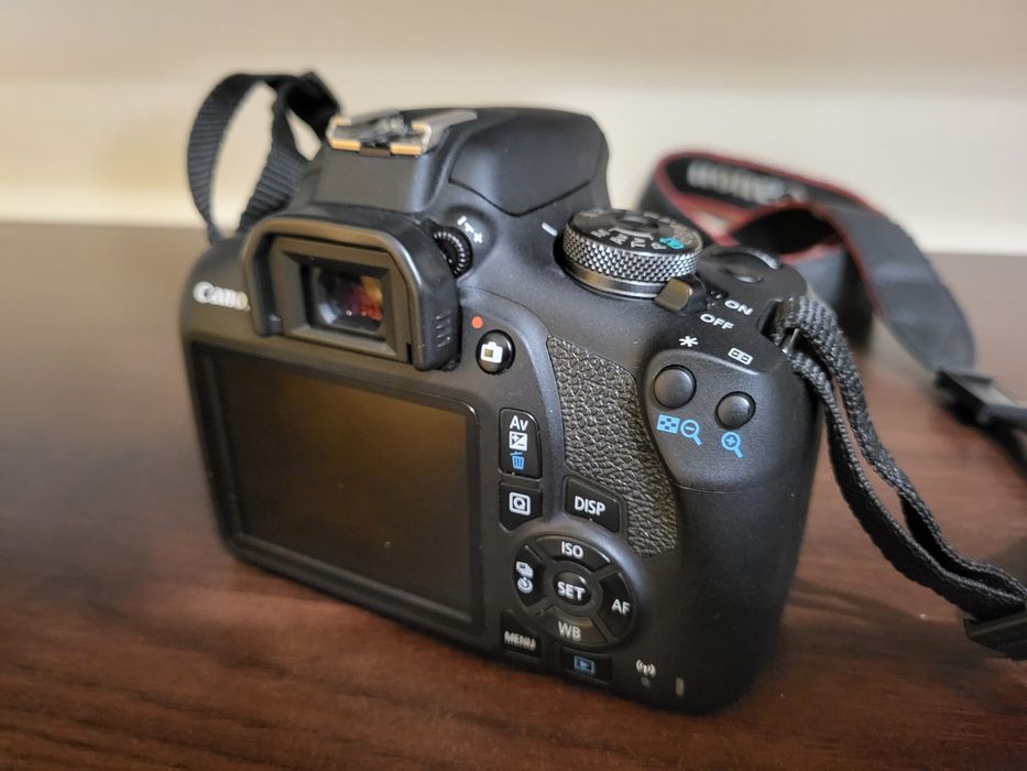 Canon EOS 2000D (body) + ladowarka Gdańsk Wrzeszcz • OLX.pl