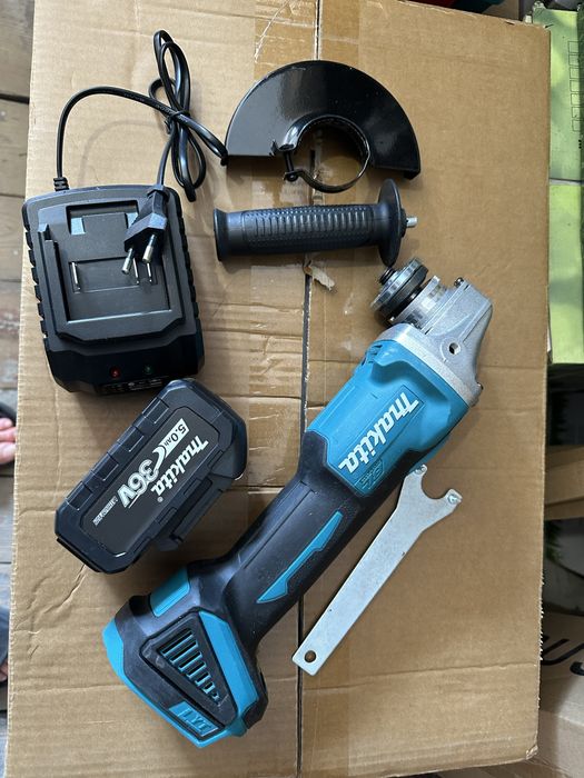 Аккумуляторная болгарка Makita DGA504 + 1 аккумулятор!!!: 2 399 грн ...