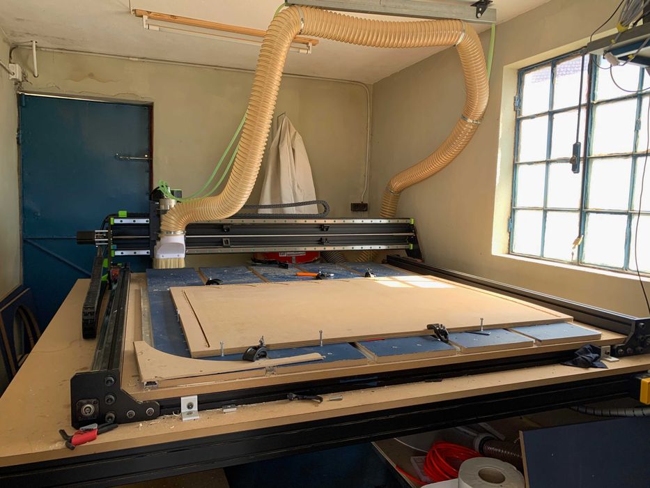 CNC Fresadora - RatRig Stronghold Pro com mesa multifuncional 1500mm ...