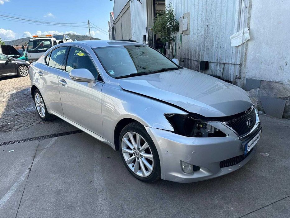 LEXUS IS 2.2 D Diesel Alfena • OLX Portugal