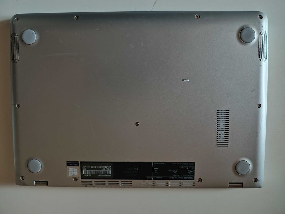 ASUS Q405U i5-8250U 16Gb SSD512Gb FHD: 10 000 грн. - Ноутбуки Київ на Olx