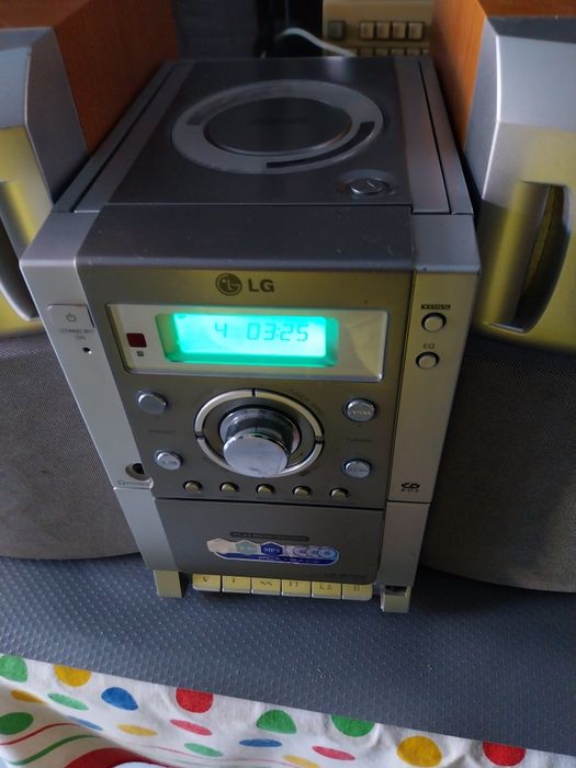 Aparelho de som mp3 LG completo impecavel São João de Ver • OLX.pt