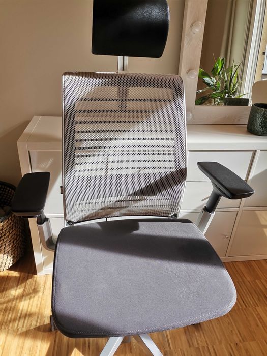 Fotel z zagłówkiem Steelcase Think /Nowy ponad 6 000zł Warszawa Praga ...