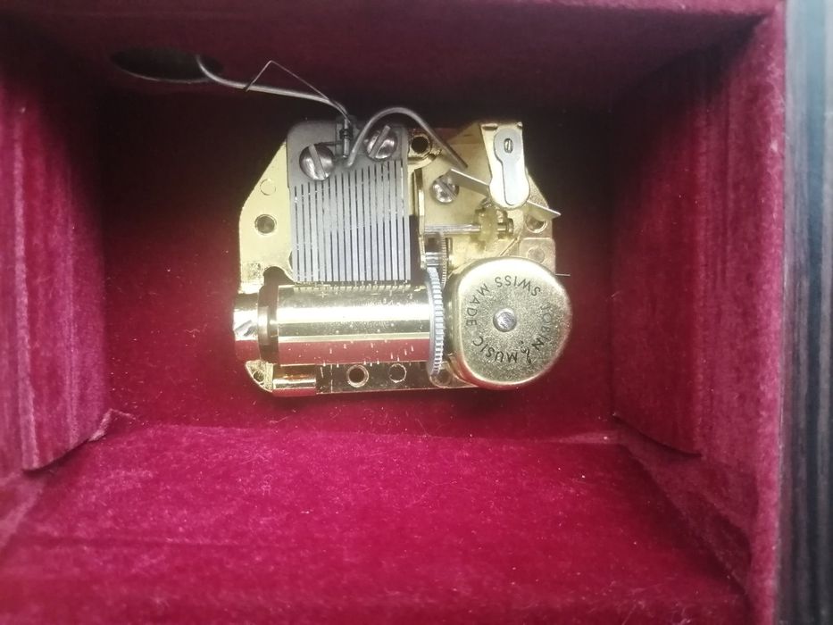 Продам музыкальную шкатулку прошлое столетие Швейцария jobin& music: 4 ...