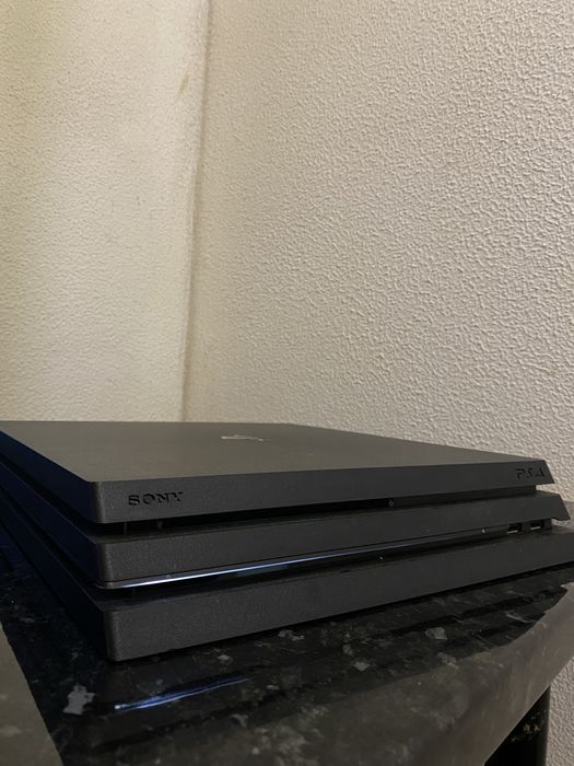 PS4 PRO 1Tb + Comando + Teclado & Mouse Pad Campelos E Outeiro Da ...