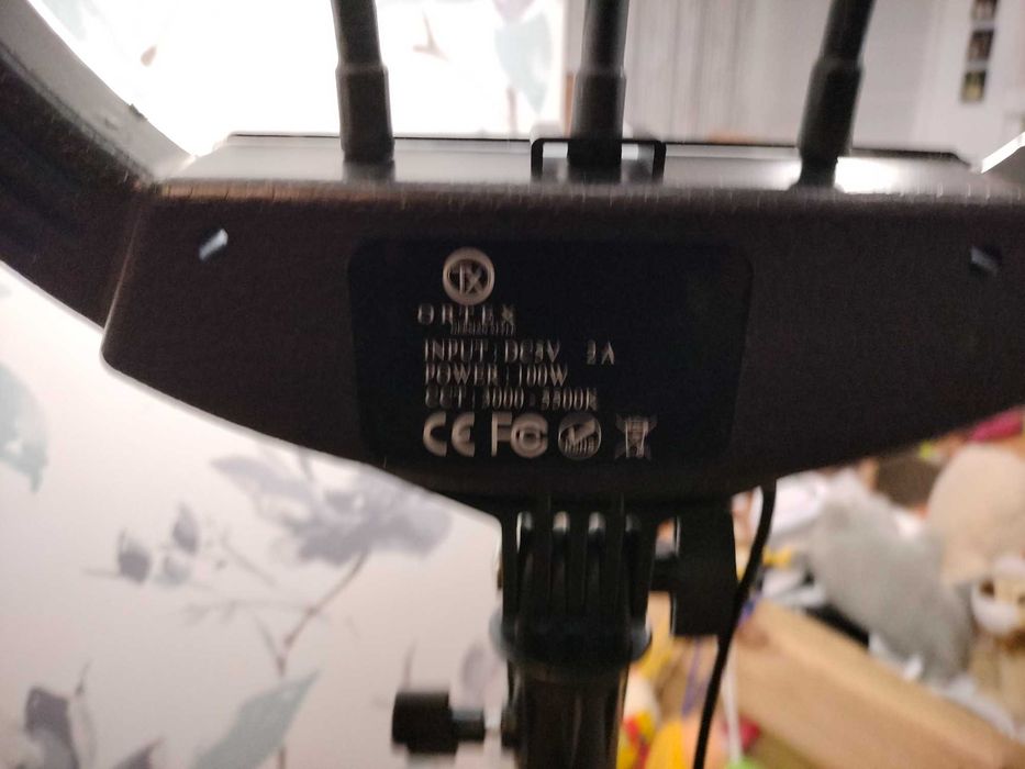 Lampa pierścieniowa nawet na 3 telefony duży wygdony nowy sprawny prom Kielce • OLX.pl