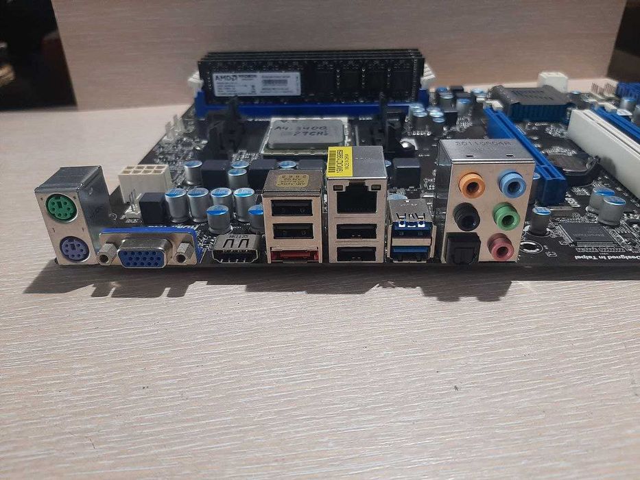 Комплект AsRock A55 Pro3, FM1 + Процесор A4-3400 + 16GB DDR3 + кулер: 2 ...