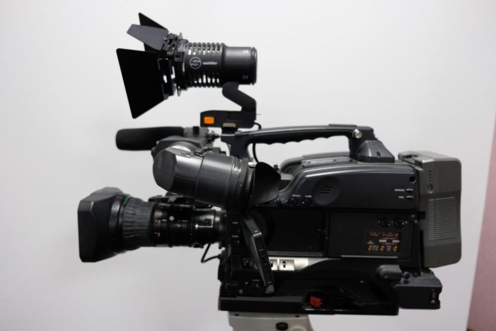 Видеокамера SONY POWER HAD EX DVCAM DSR-400P продам: 25 000 грн ...