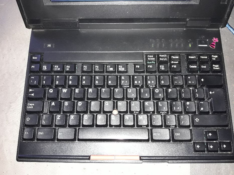 Laptop kolekcjonerski IBM ThinkPad 340 Type 2610 z 1994 IBM 486SLC2 ...