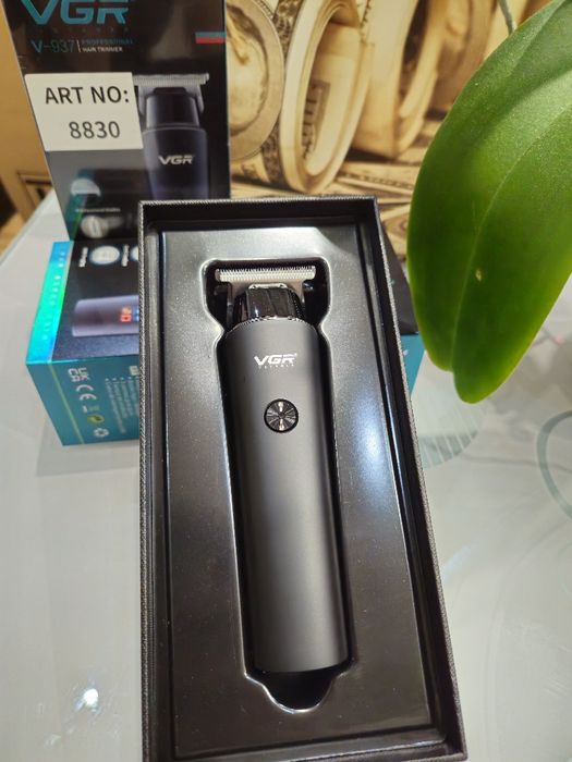 Тример vgr 937 професійний трімер для бороди триммер 2000mah машинка: 470 грн. - Бритви ...