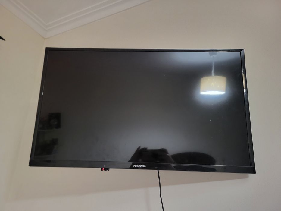 TV 32 polegadas smart Carcavelos E Parede • OLX.pt