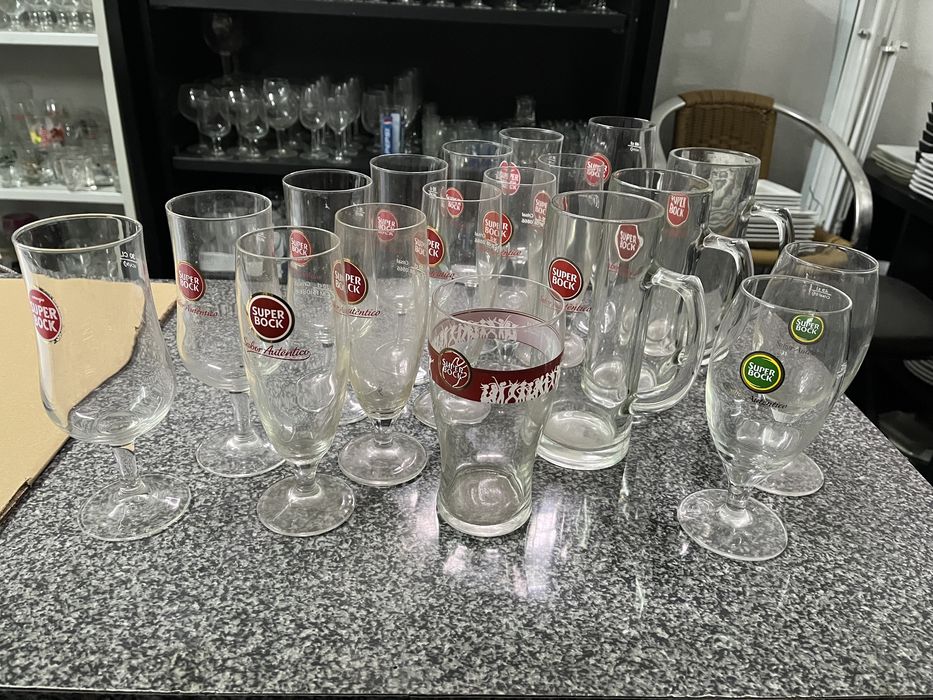 Super Bock conjunto de 15 copos e 3 canecas Aldoar, Foz Do Douro E Nevogilde • OLX Portugal