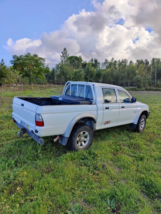 Mitsubishi L200 k74 Vendas Novas • OLX Portugal