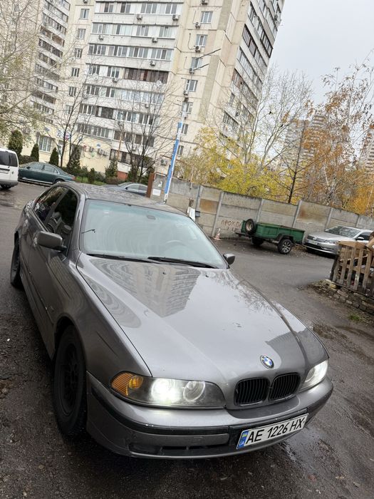 Бмв 5 автомат газ бенз: 3 500 $ - BMW Київ на Olx