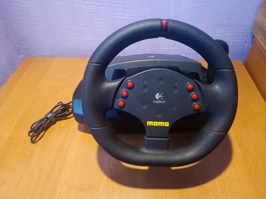 Руль Logitech MOMO Racing 900°: 2 500 грн. - Периферійні пристрої Кам ...