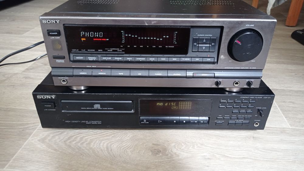 SONY, СОНІ Підсилювач LBT-D505 та СД-програвач CDP-211: 2 000 грн ...