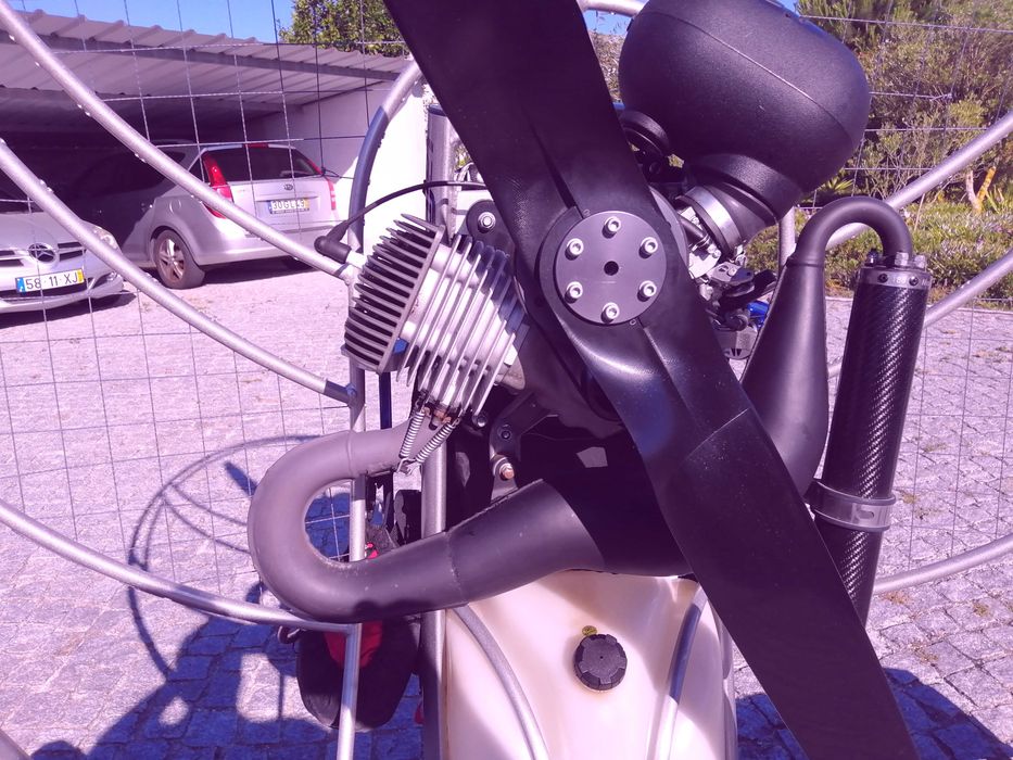 Paramotor: Parajet Volution 2 com motor Vittorazi Moster 185 Tornada E ...