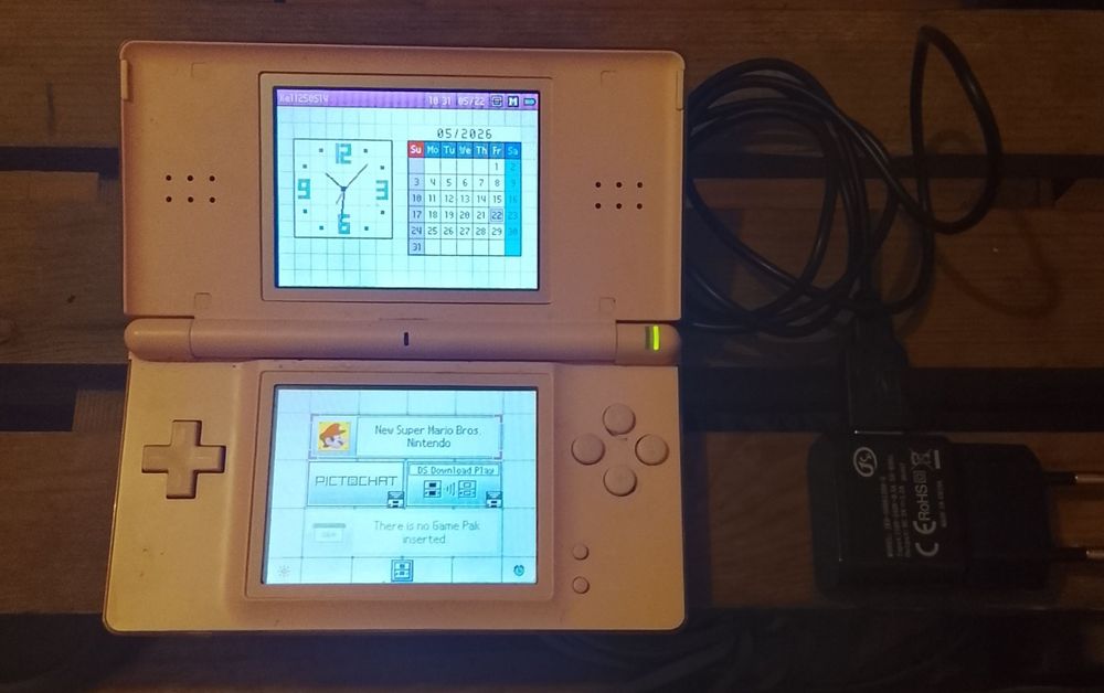 Nintendo DS Lite Rosa Usada Campolide • OLX.pt