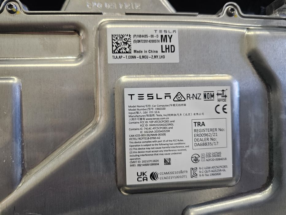Комп'ютер автомобіля Tesla Model Y 2022, 2023 MCU Ryzen автопілот Бло ...