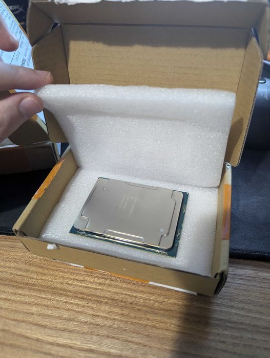 Процесор Intel Xeon Platinum 8160 QL1K 3.5mhz 24 ядра. socket LGA 3647: ...