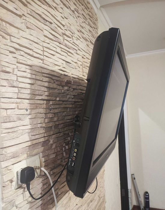Телевізор Sony Bravia KDL-32S3000 відмінний стан: 2 200 грн ...