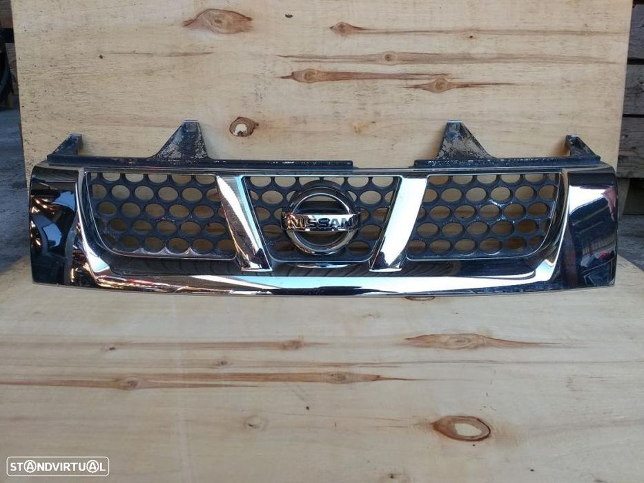 Grelha da frente frontal Nissan Navara D22 ORIGINAL Abraveses • OLX ...