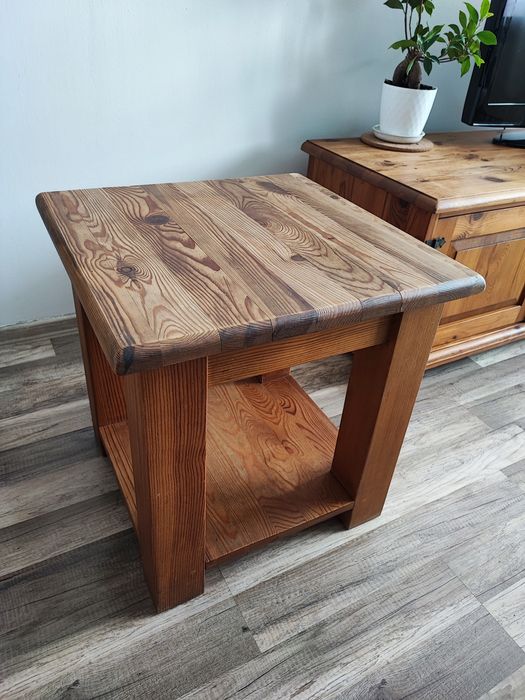 Stolik kawowy z litego drewna sosnowego. Tychy • OLX.pl