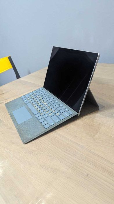 Microsoft Surface Pro 4: 6 999 грн. - Планшетні комп'ютери Рівне на Olx