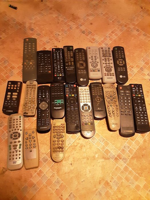 Пульты для TV DVD: 250 грн. - Аксесуари для ТВ/Відеотехніки Одеса на Olx