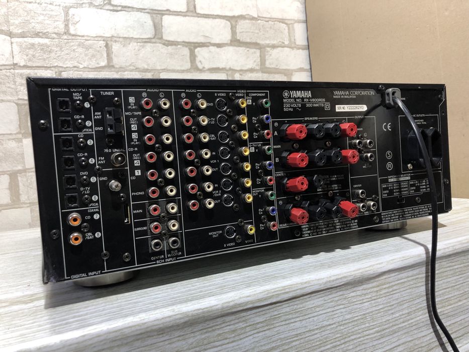 АV Стерео ресивер/підсилювач Yamaha RX-V 800 б/у з Німеччини: 4 999 грн ...