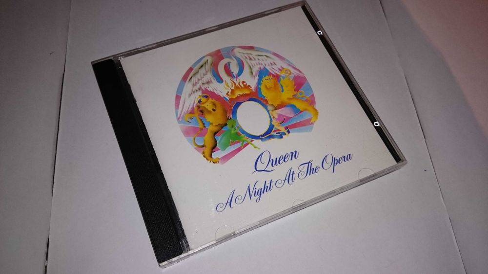 Queen (a night at the opera) 4º albúm de originais do grupo queen 1975 ...