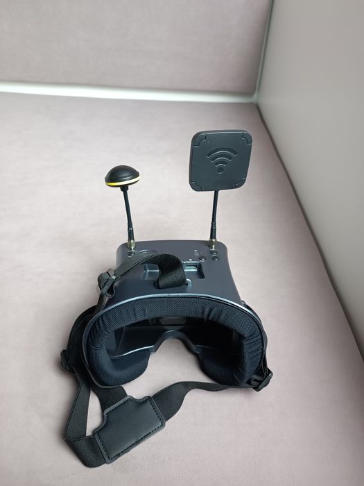 FPV окуляри-шолом EV800D 5.8G 40CH з DVR та екраном 4.3": 3 099 грн ...