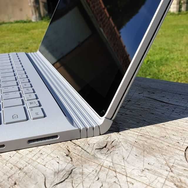 Сенсорный Ноутбук Microsoft Surface Book 13.3 4K,i7,8GB,256,NVIDIA GTX ...