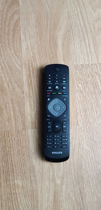Comando Tv Philips Original pouco uso Almada, Cova Da Piedade, Pragal E ...