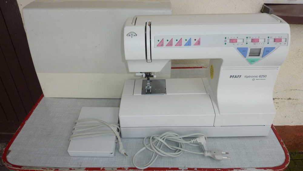 Maszyna do szycia z podwójnym transportem PFAFF 6250 nieużywana. Łódź ...