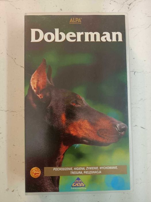 Kaseta VHS z filmem z hodowlą psów rasy Doberman Warszawa Ursus • OLX.pl