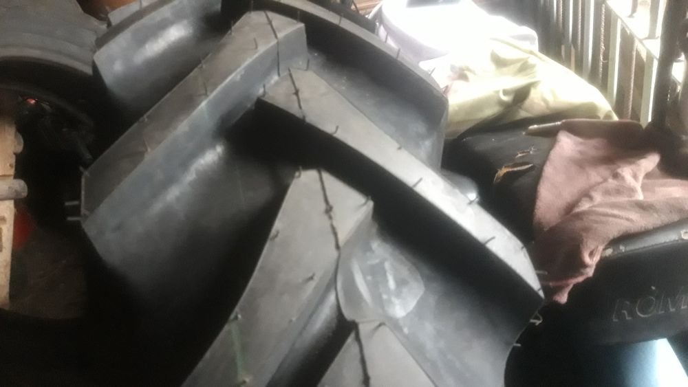 Opona BKT 14.9r 28 ursus c 360 stomil Biała Rawska • OLX.pl