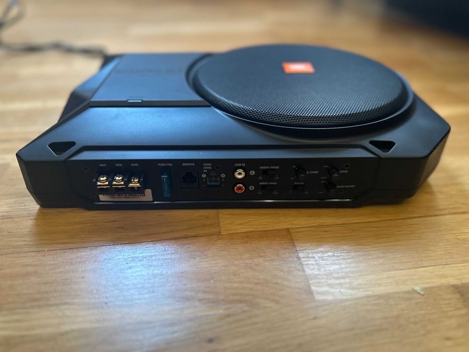 Jbl basspro sl2 pod siedzenie subwoofer Rząśnia • OLX.pl