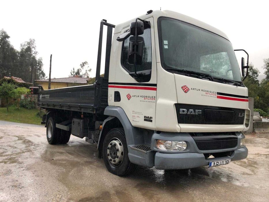 DAF LF 45.170 Tribasculante Vieira do Minho • OLX.pt