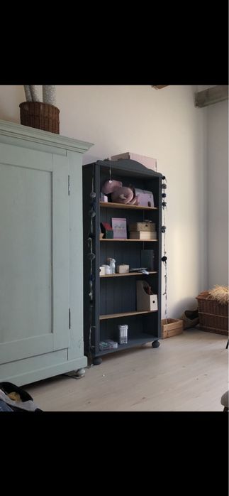 Regalik regał biblioteczka na ksiazki Ostrówek • OLX.pl