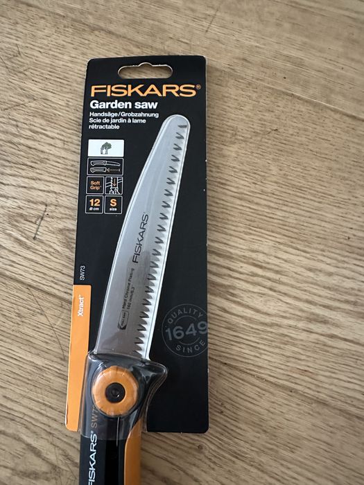 Садова пилка Fiskars: 1 000 грн. - Ручний інструмент Тернопіль на Olx