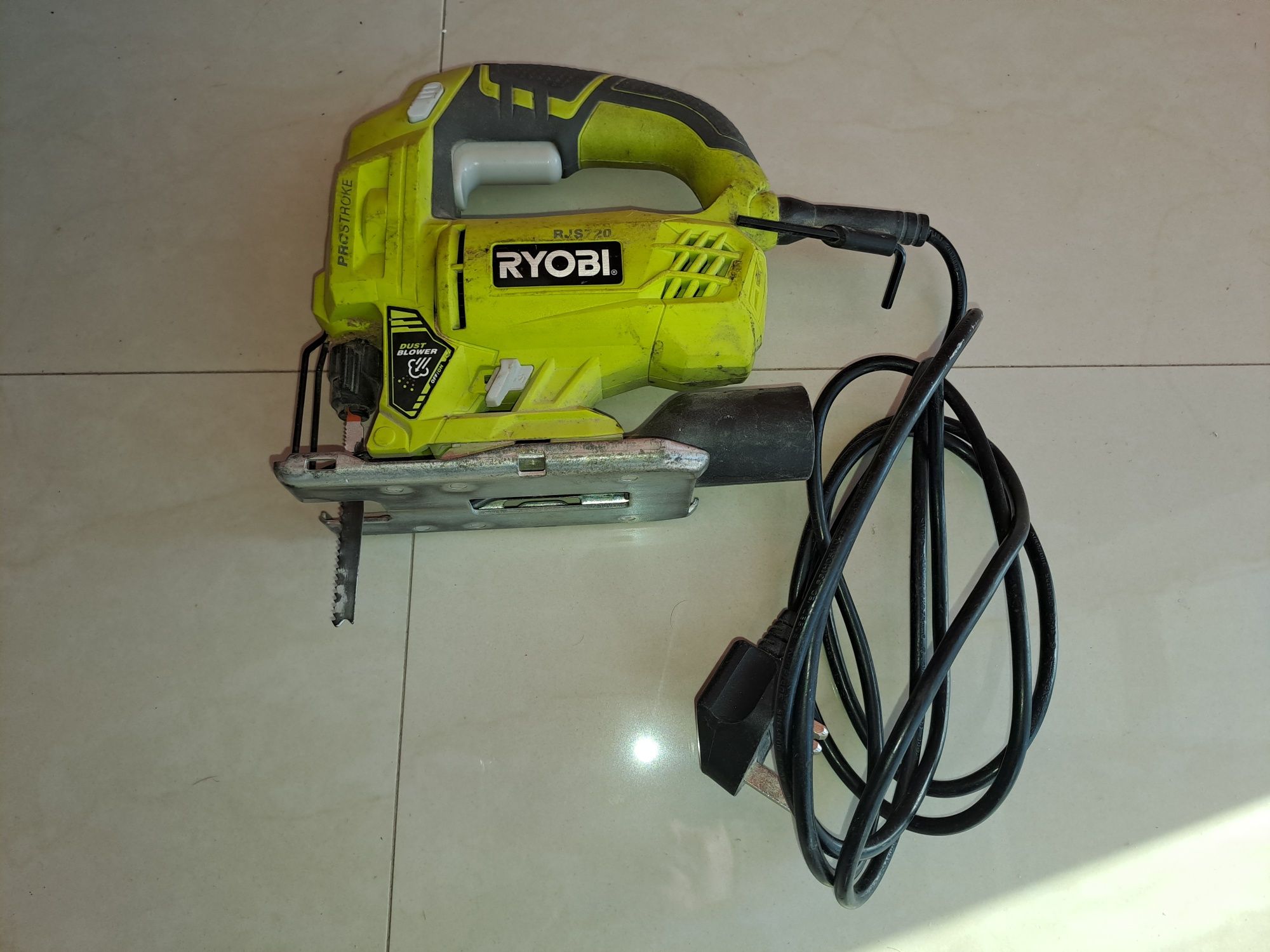 Вживаний акумуляторний DeWalt: 2 500 грн. - Електроінструмент Торговиця ...