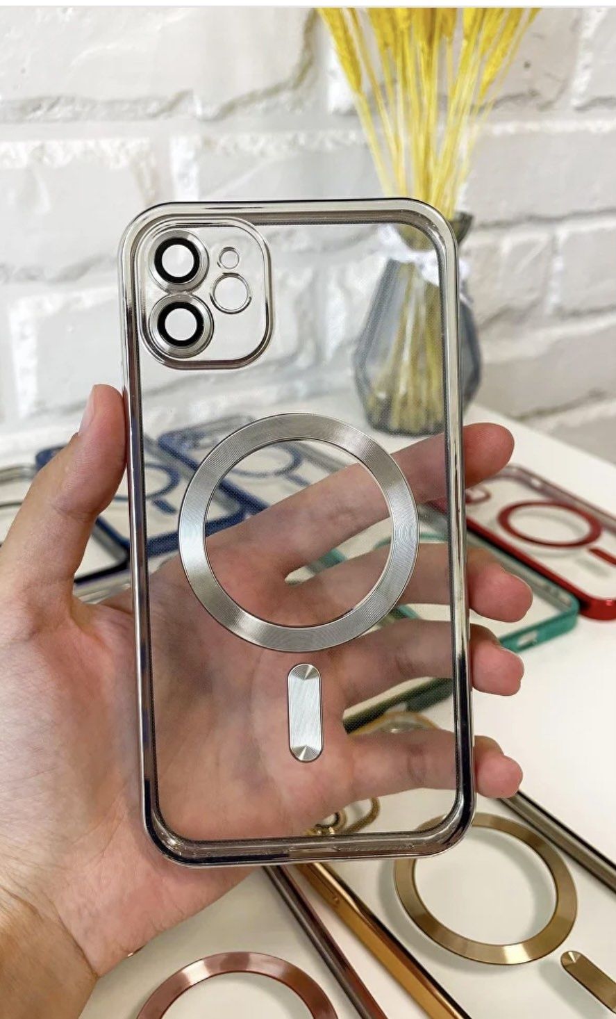 Захисний чехол для iPhone з MagSafe: 130 грн. - Чехлы Стрый на Olx