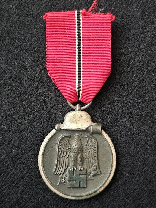 Niemcy, III Rzesza, Medal za Kampanię zimową na Wschodzie 1941/1942 sy ...