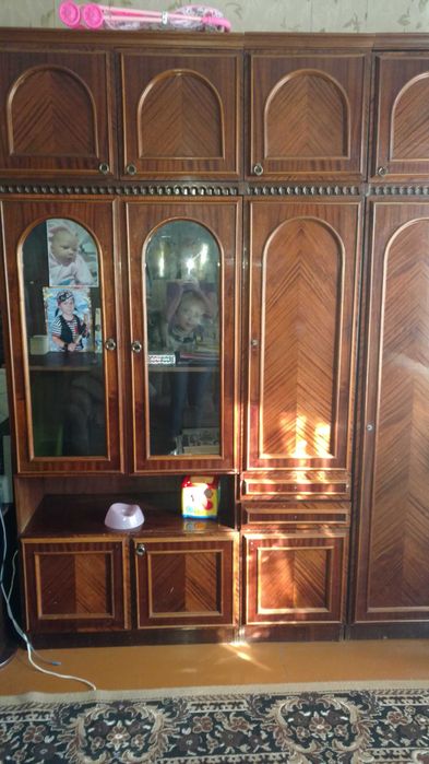 Стінка в зал або в кімнату 1 500 грн Меблі для вітальні Кривий Ріг на Olx